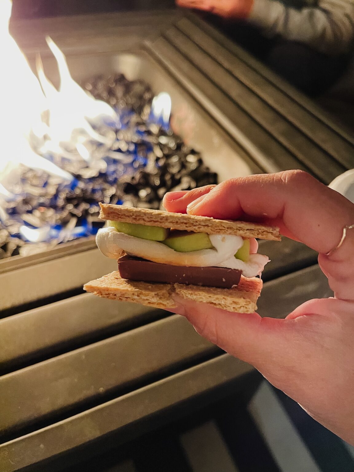 How to Make Caramel Apple S'mores - Life Love Larson