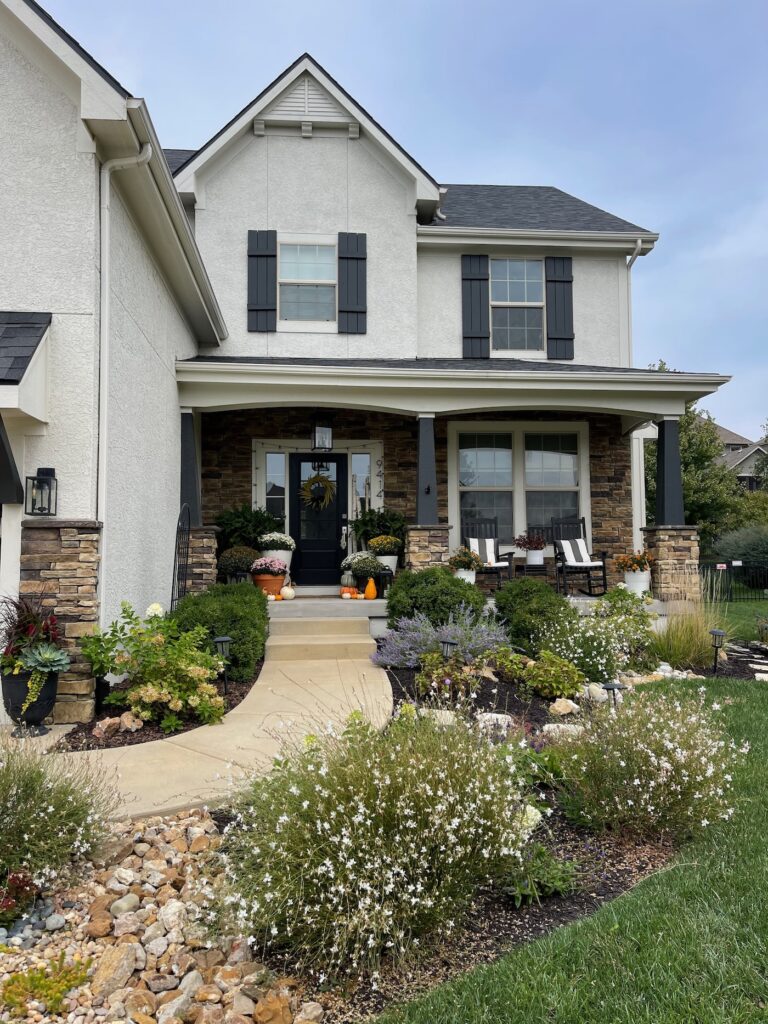 How to Style a Classic Fall Front Porch - Life Love Larson