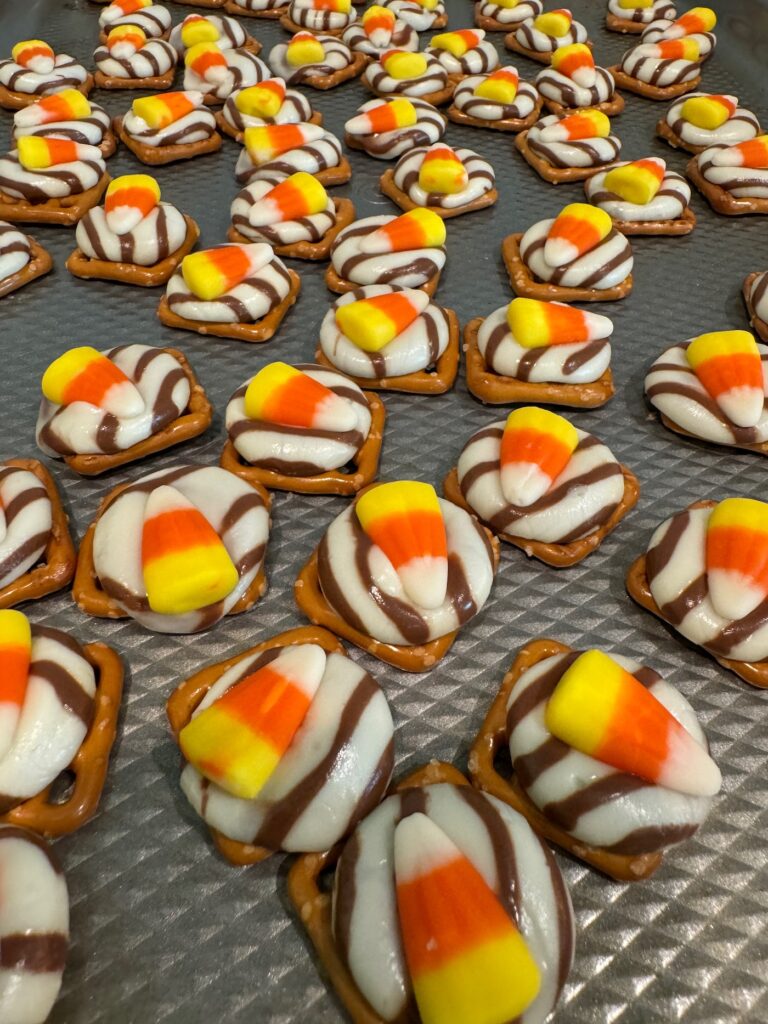 How to Make Candy Corn Pretzel Bites - Life Love Larson